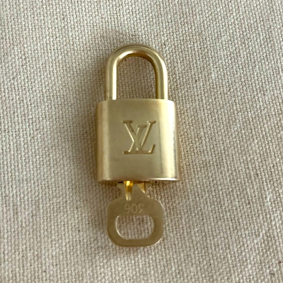 Louis Vuitton | Accessories | Louis Vuitton Brass Lock And Key Set 36 ...